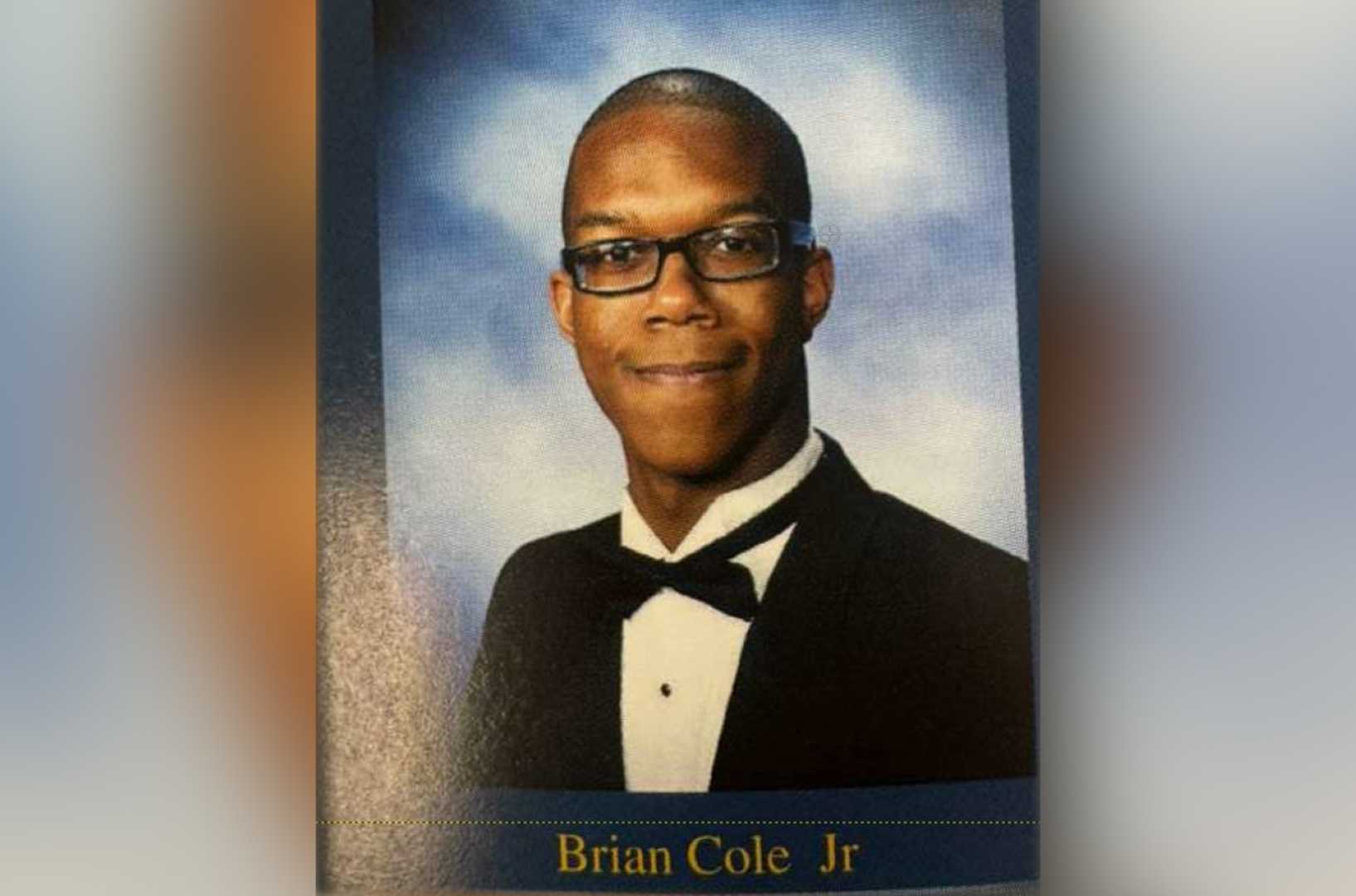 Pipe Bomb Suspect Admits Targeting Political Parties Before Capitol ...